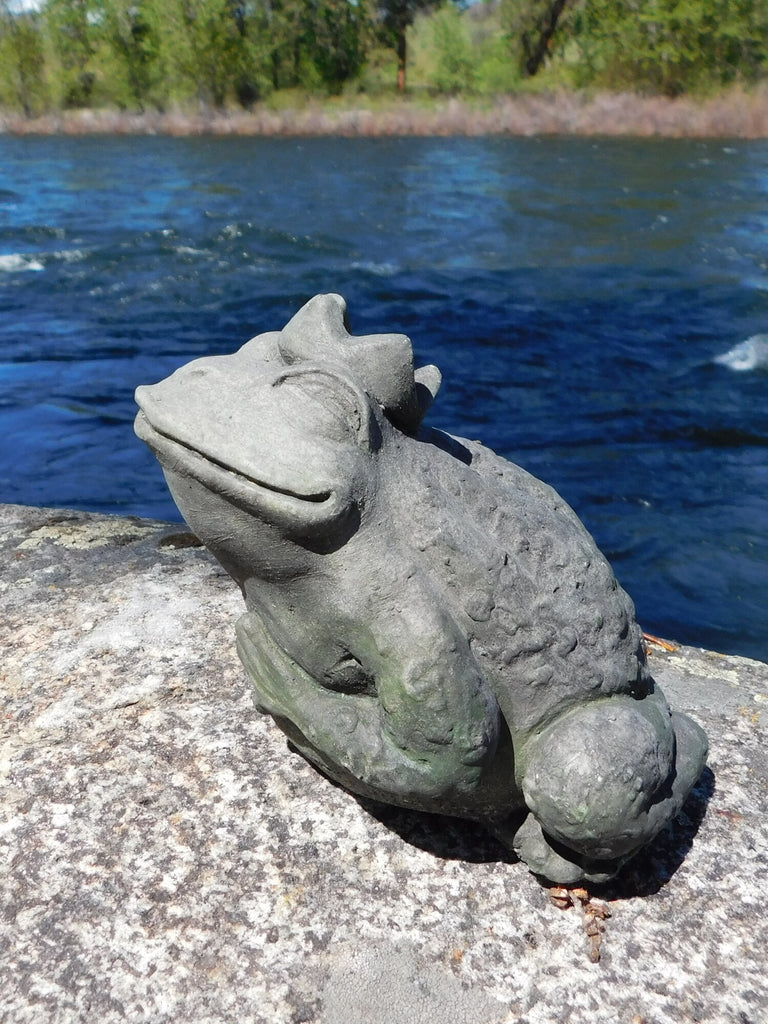 Statue, Animal | Frog Prince Statue, Small – Little Baja Home & Garden ...